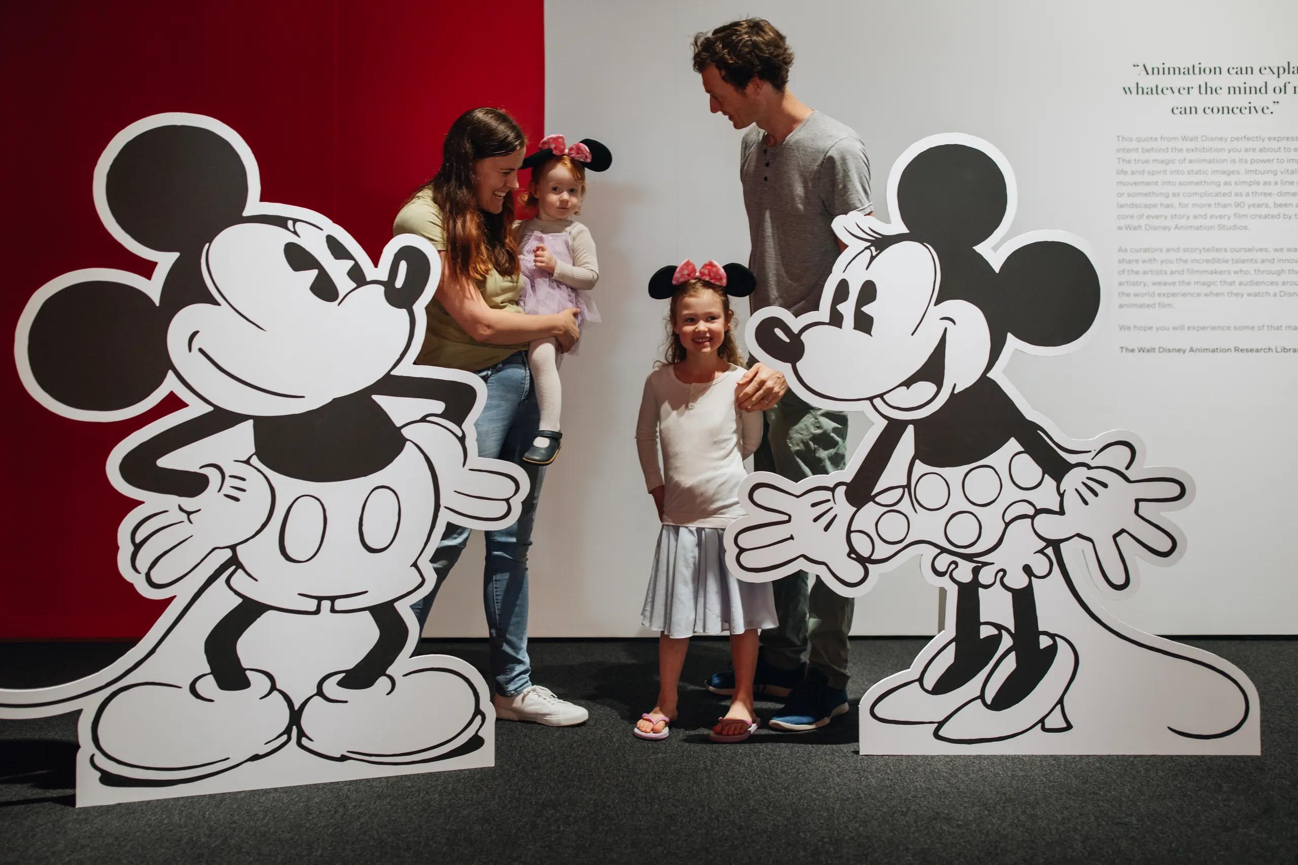 Your Animation World Mickey Walt Disney's Mickey Mouse And The World