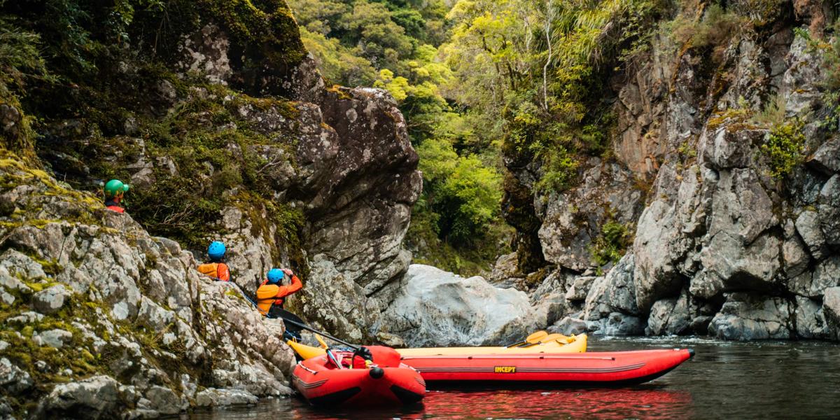 Wellington Rafting: Explore the Hutt River – WellingtonNZ